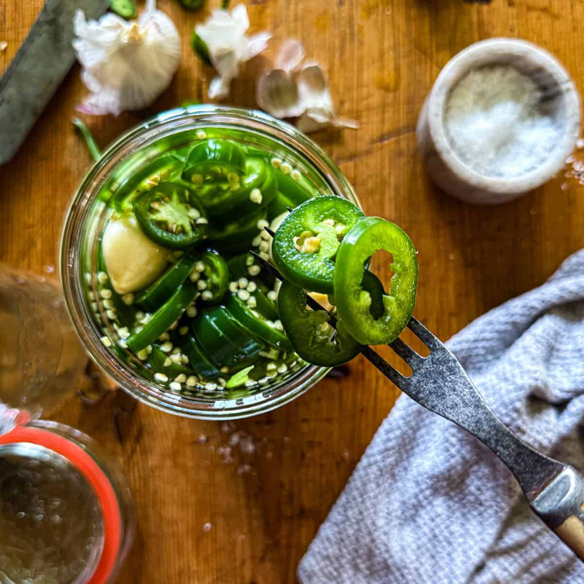 10 Minute Pickled Jalapeños